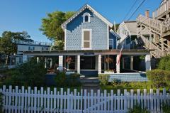 The Wesleyan Grove gingerbread cottages on Martha’s Vineyard | Small ...