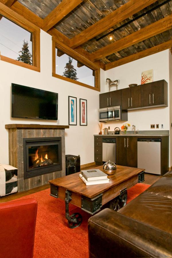 The Wedge, a small cabin on wheels | Small House Bliss