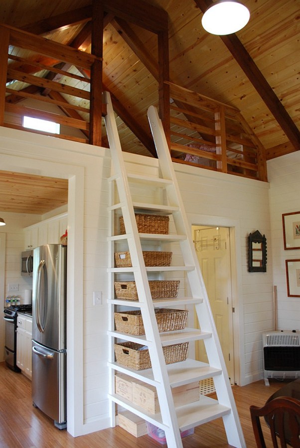 Texas Hill Country cottage by Kanga Room Systems | Small House Bliss