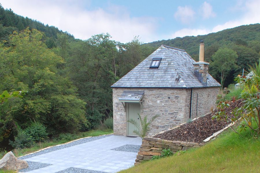 A matched pair of cozy stone cottages | Small House Bliss