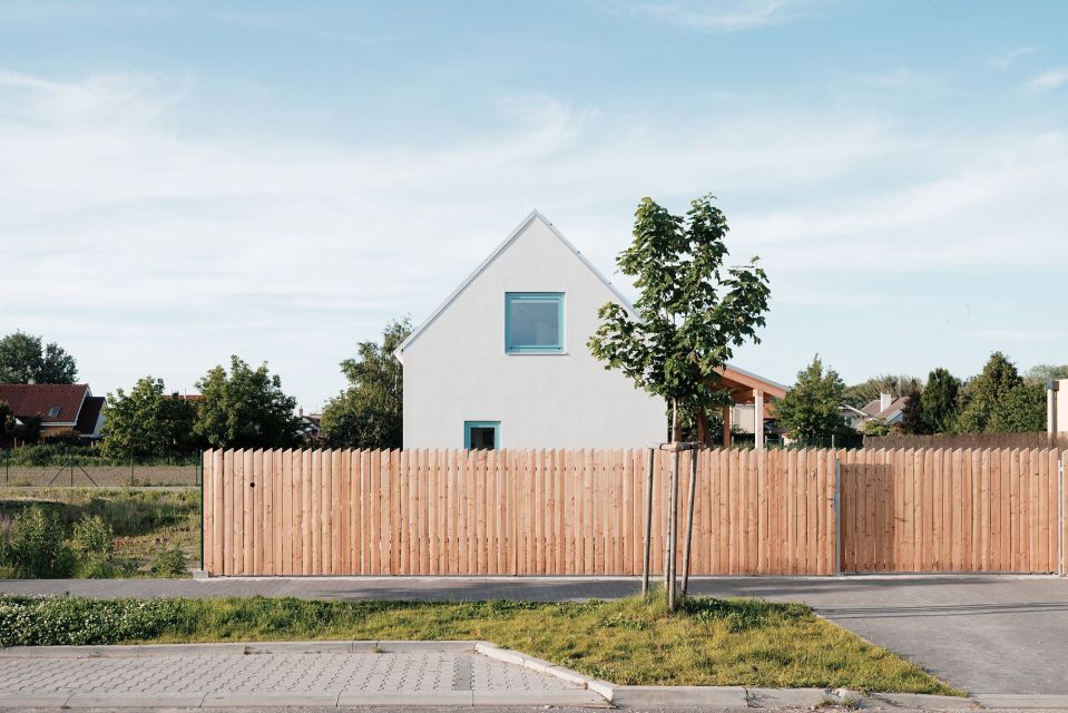 A small home in Slovakia based on rural folk houses | JRKVC | Small ...