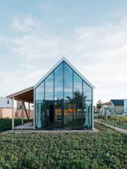 A small home in Slovakia based on rural folk houses | JRKVC | Small ...