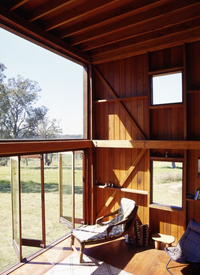 The Box House, an off-grid cabin in Australia | Nicholas Murcutt ...