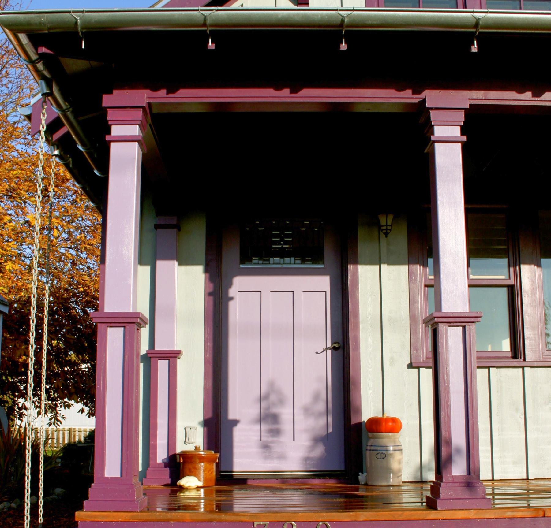 The Beekeeper’s Bungalow | THE small HOUSE CATALOG | Small House Bliss