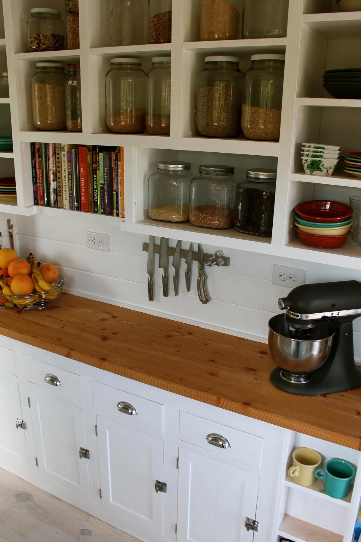 The Beekeeper’s Bungalow | THE small HOUSE CATALOG | Small House Bliss