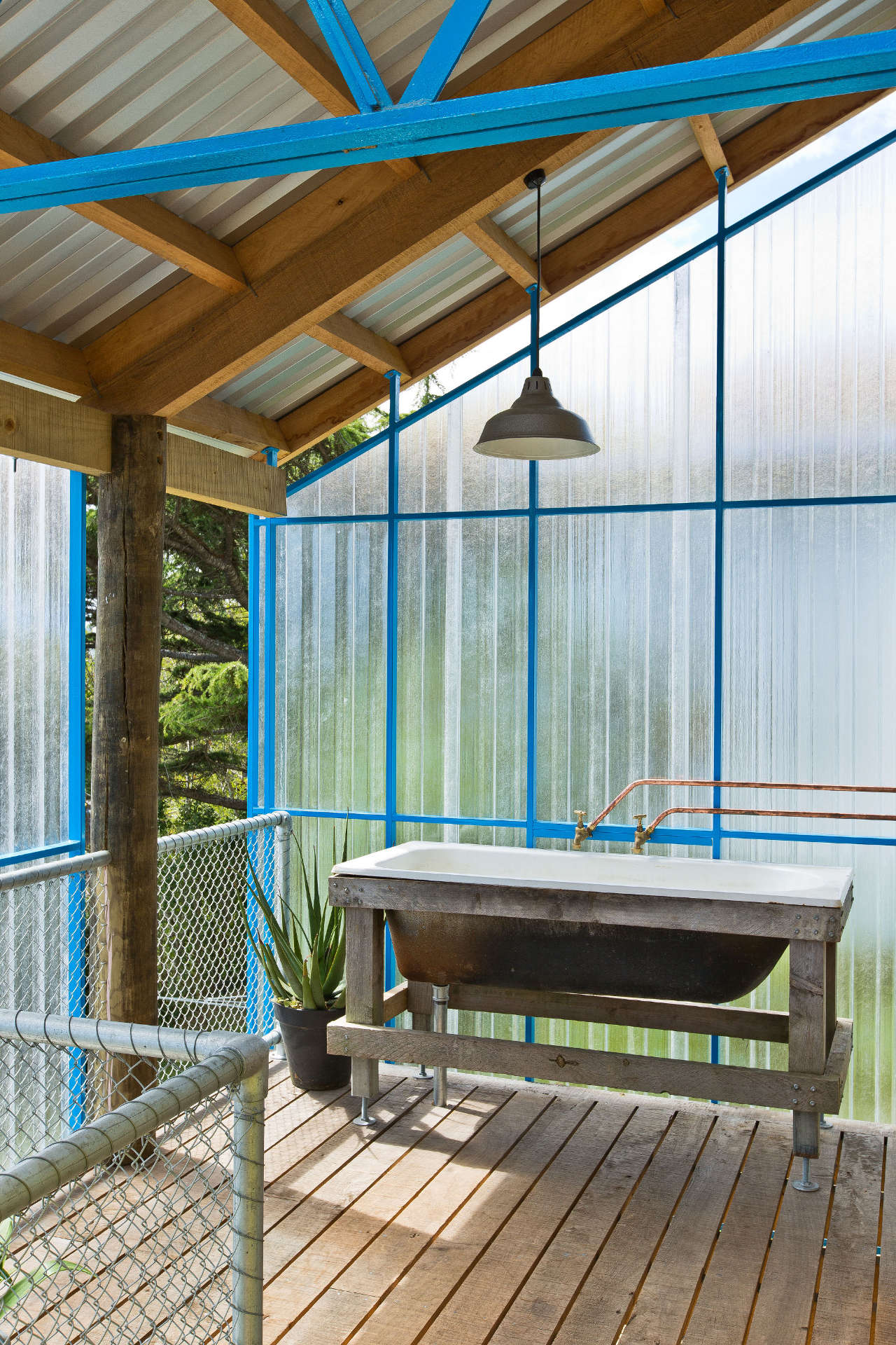 The DOGBOX | Patch Work Architecture | Small House Bliss