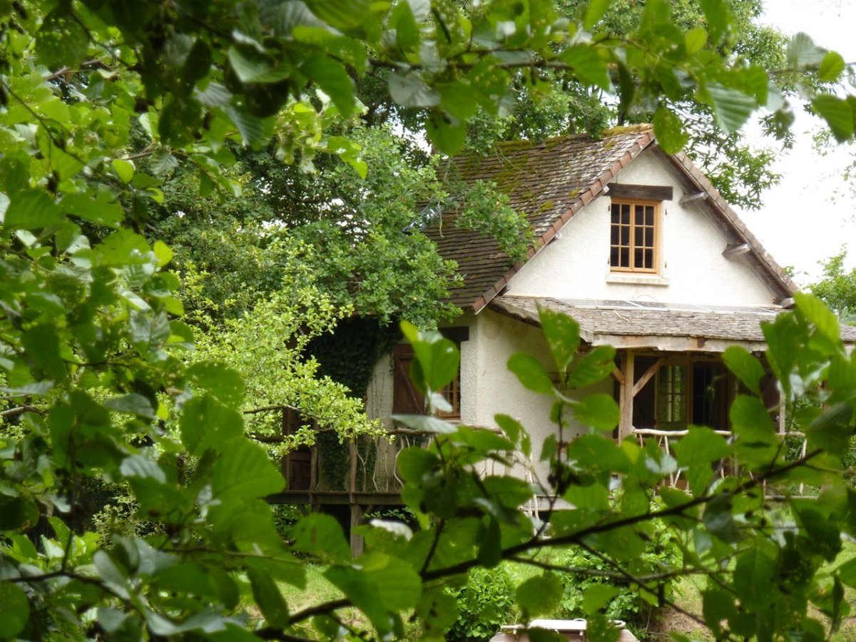 Poacher’s Cabin, a secluded hideaway for two | Small House Bliss