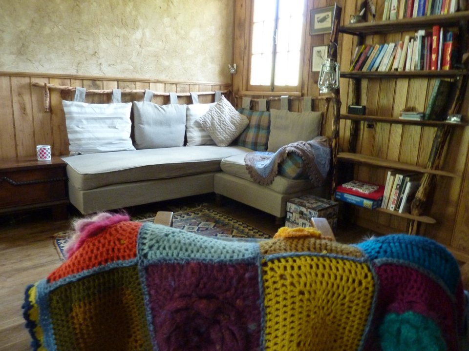 Gallery: Poacher’s Cabin, a secluded hideaway for two | Small House Bliss