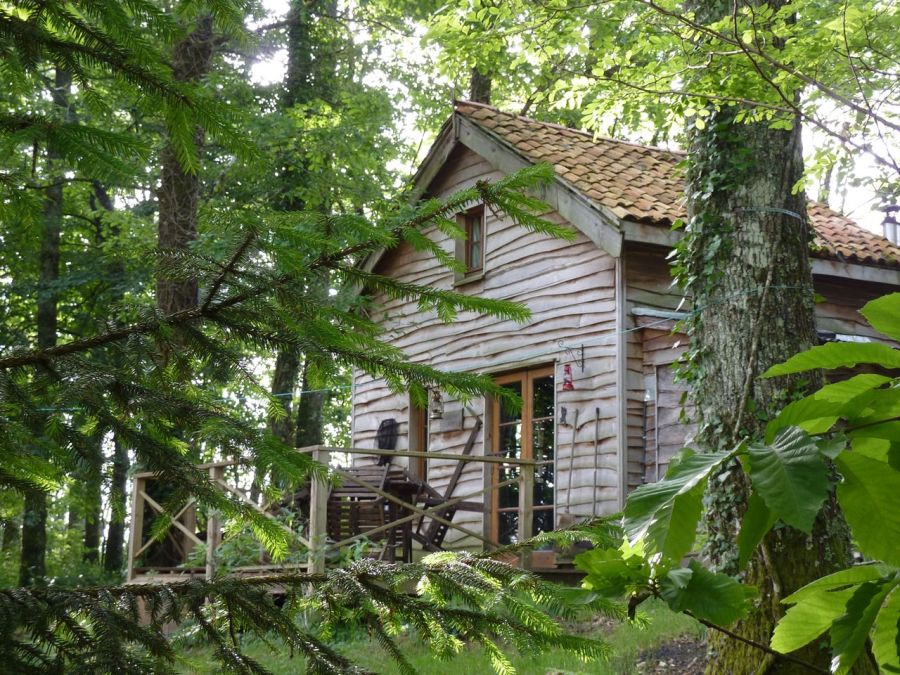 The rustic off-grid Woodsman’s Cabin | Small House Bliss