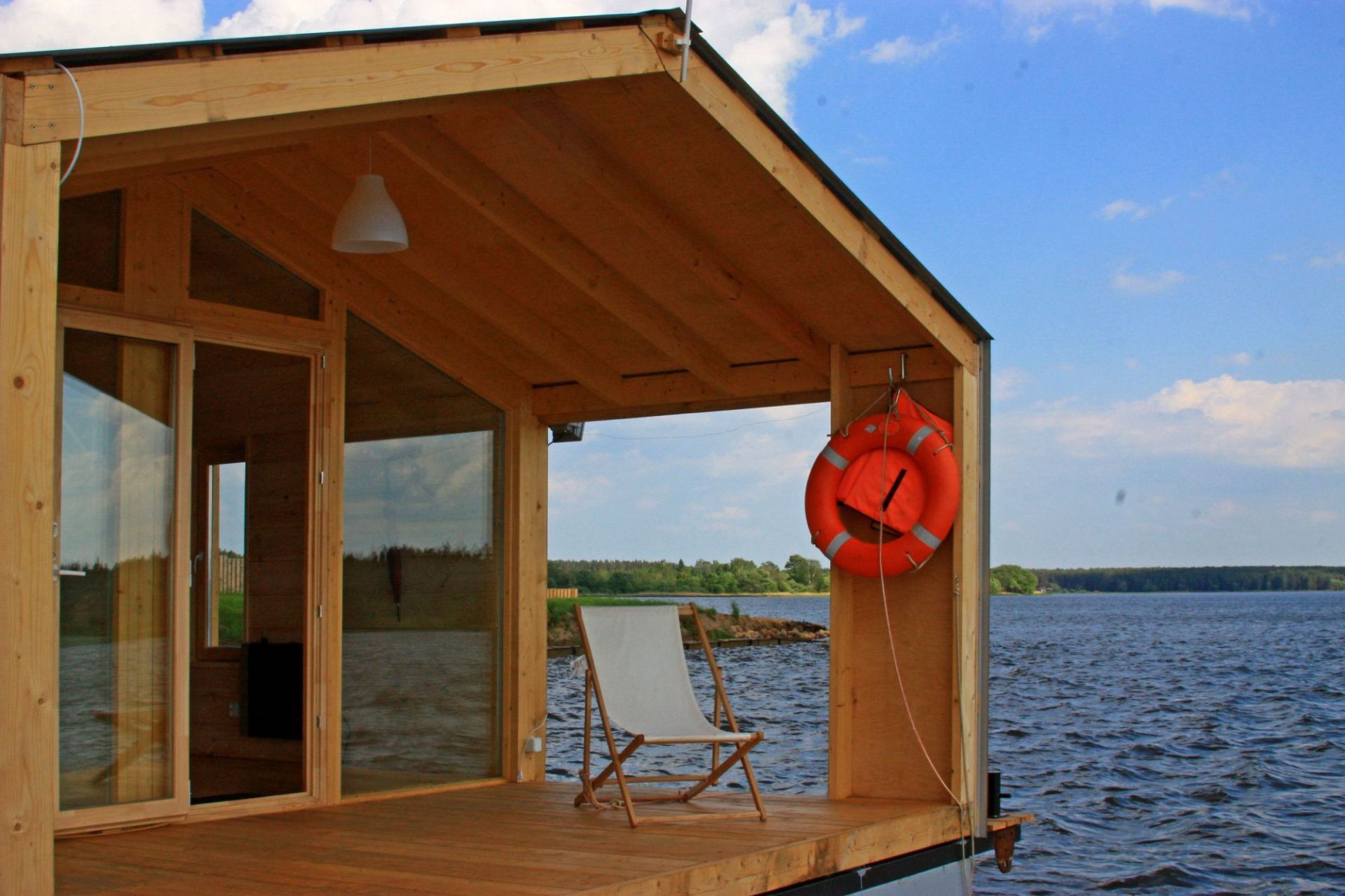 DublDom Houseboat, a modular floating cabin | DublDom | Small House Bliss