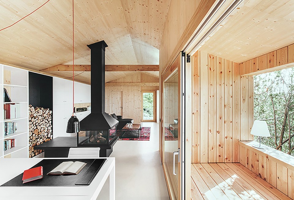 Gallery: Wood Studio House | Dom Arquitectura | Small House Bliss