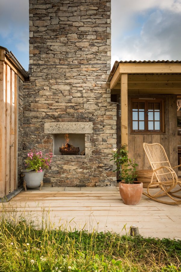 The rustic and romantic Firefly cabin | Small House Bliss