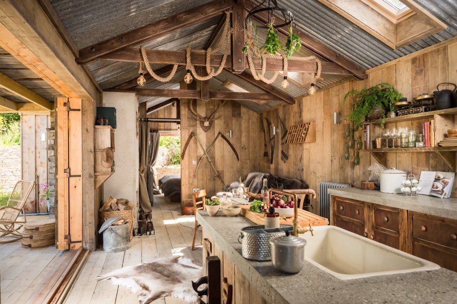 The rustic and romantic Firefly cabin | Small House Bliss