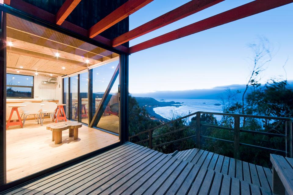 Gallery: A “surf shack” cabin for two brothers | WMR Arquitectos ...