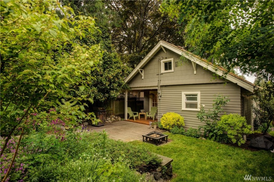A compact Craftsman in Seattle | Small House Bliss