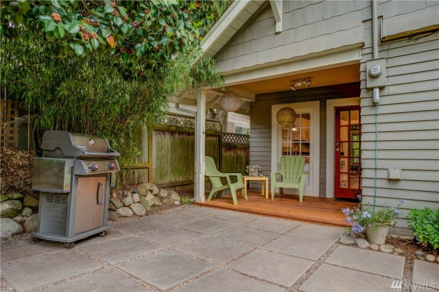 A compact Craftsman in Seattle | Small House Bliss