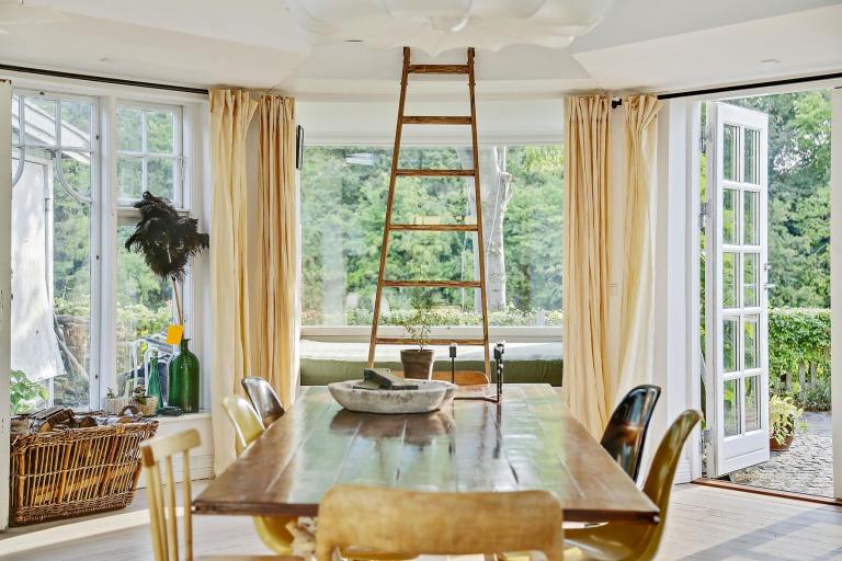 Fanciful allotment hut in Denmark | Small House Bliss